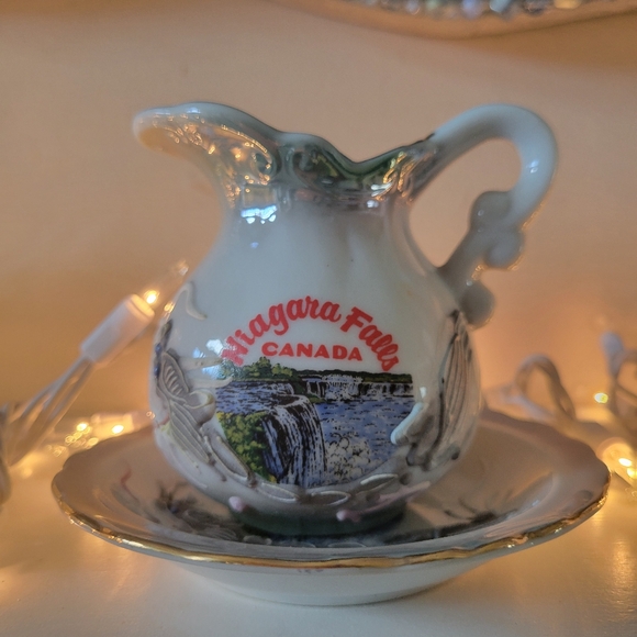 Accents | Vintage Niagara Falls Canada Mini Pitcher Saucer Souvenir Set ...